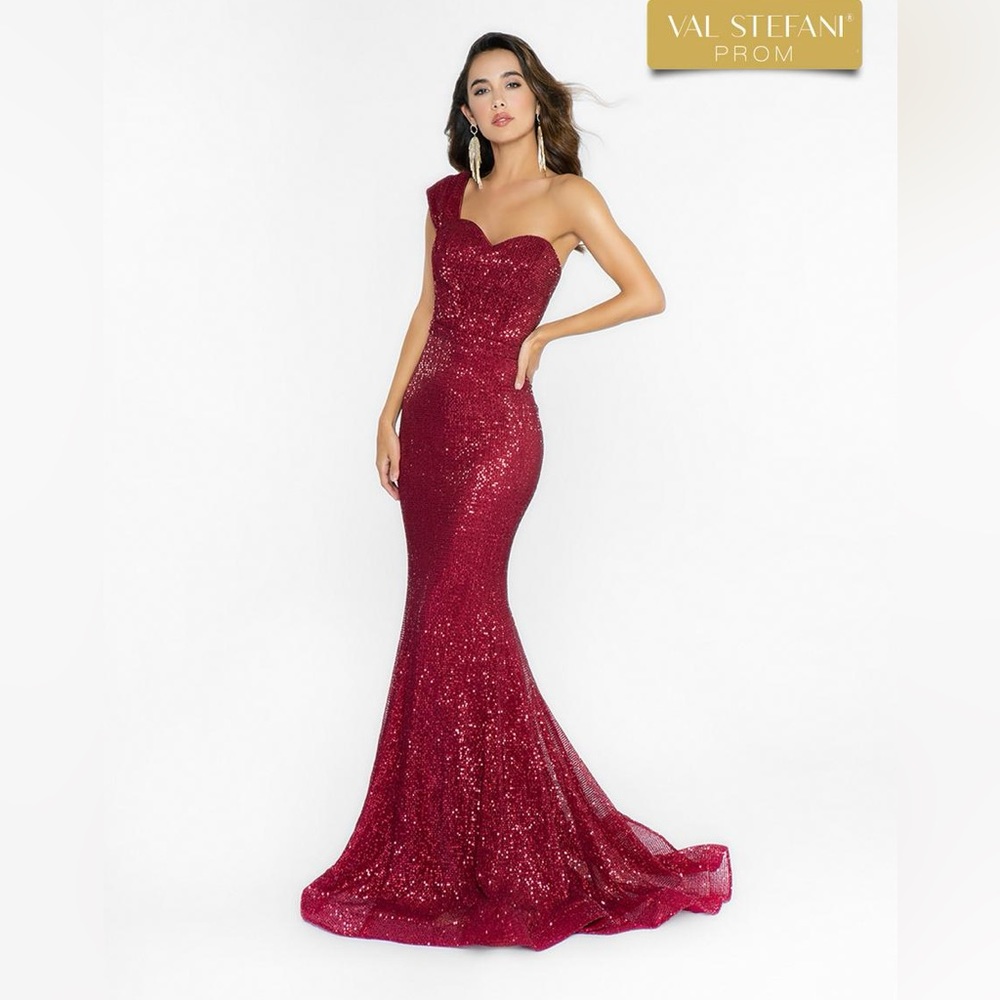 Val Stefani Sparkling Wine Mermaid Gown - Size 8, Nev… - Gem